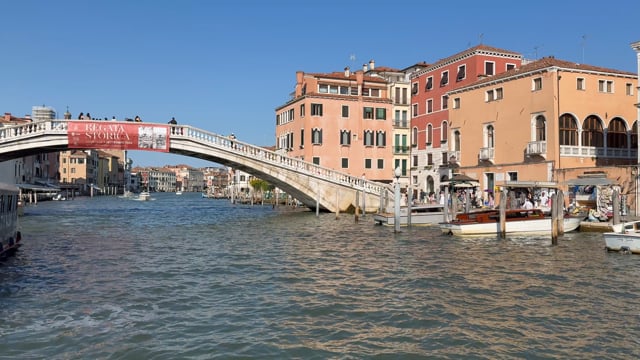 Virtual Rowing - Venice - Italy - Front View – World Nature Video