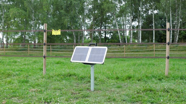 AKO Sun Power S3000 schrikdraadapparaat met zonnepaneel | Middelwijk ...